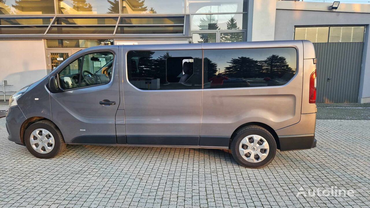 Renault Trafic putnički minibus