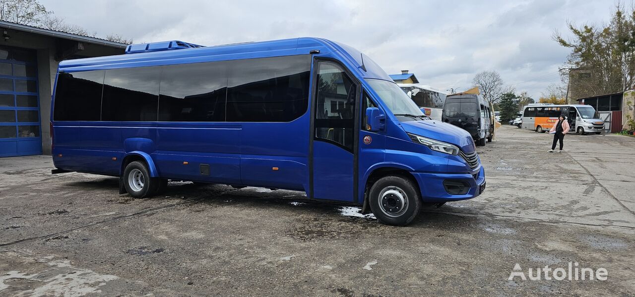 Novi IVECO ŻAK 70C putnički minibus