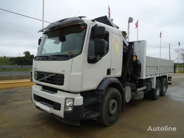 Volvo FL 320 kamion s ravnom platformom