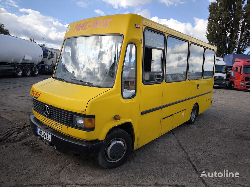 Mercedes-Benz Vario 609D putnički minibus