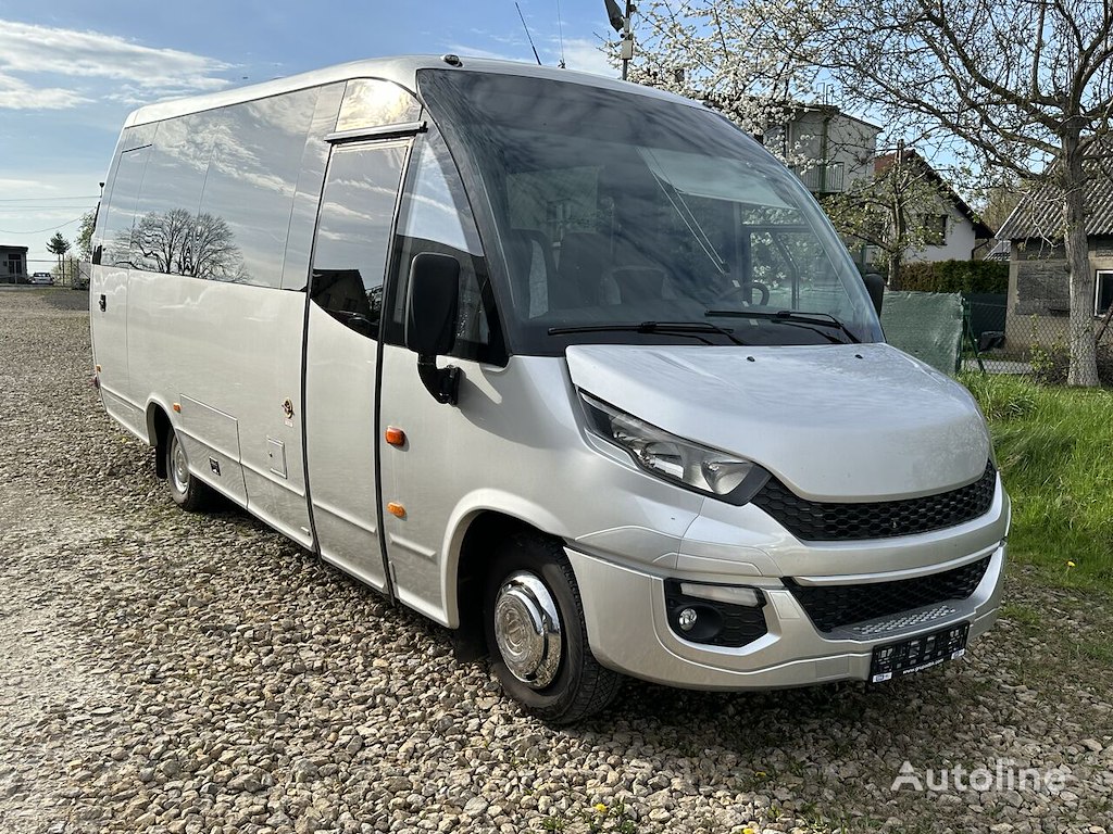 IVECO Indcar Wing putnički minibus