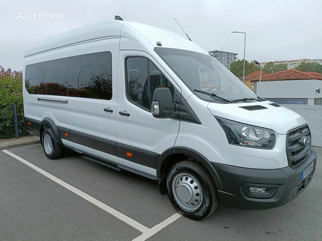 Novi Ford Transit putnički minibus
