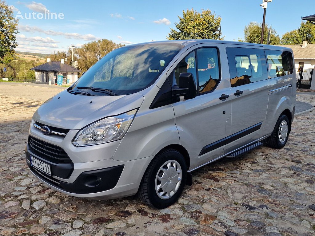 Ford Tourneo Custom putnički minibus