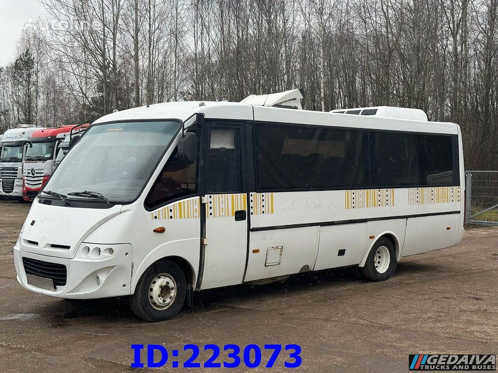 IVECO Thesi 65C18 putnički minibus