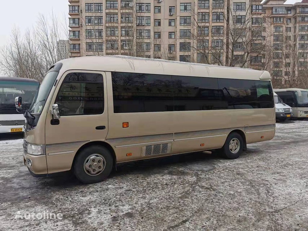 Toyota Coaster putnički minibus