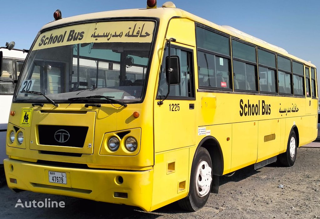 Tata LPO 1316 školski autobus