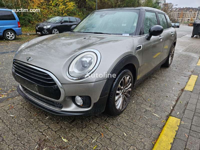 Prodaje se Mini CLUBMAN COOPER sedan na aukciji