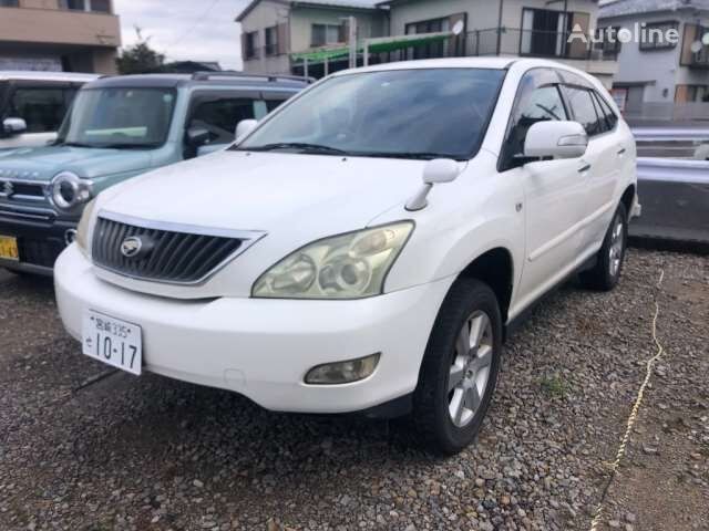 Toyota HARRIER krosover