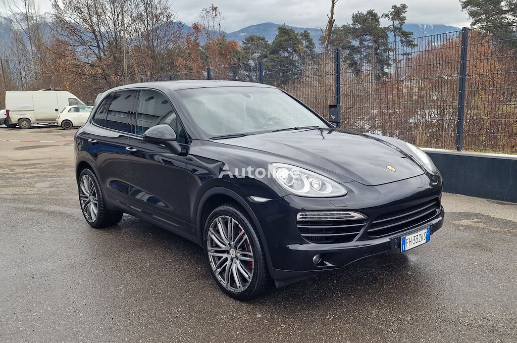 Porsche cayenne krosover