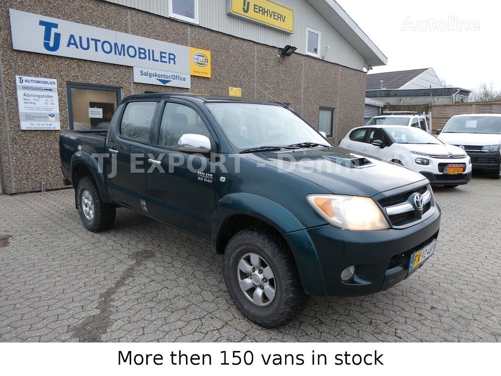 Toyota Hilux Double Cab SR5 pikap