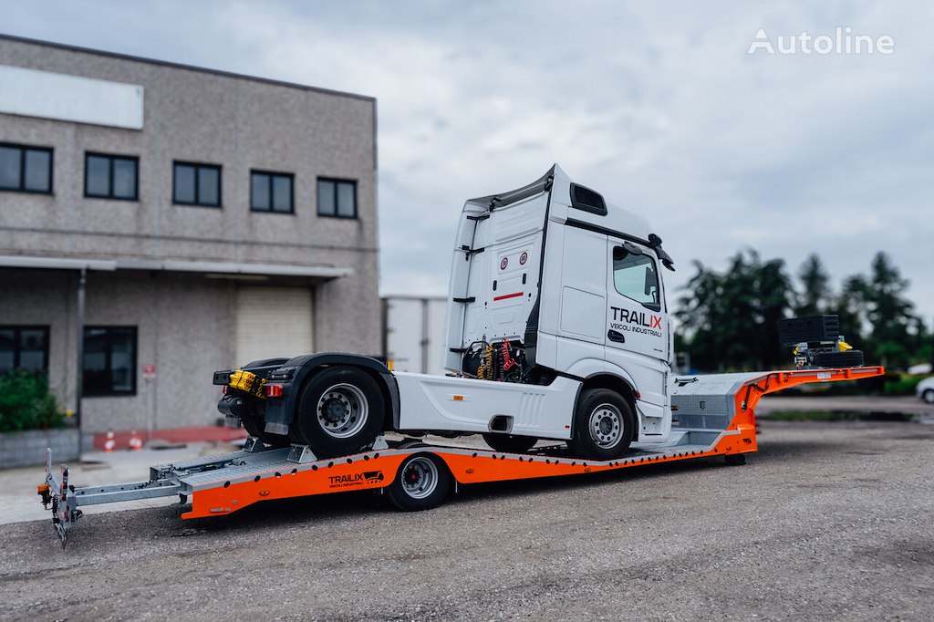 Nova Trailix Semirimorchio Carrellone Per Trasporto Trattori Monoasse poluprikolica autotransportera