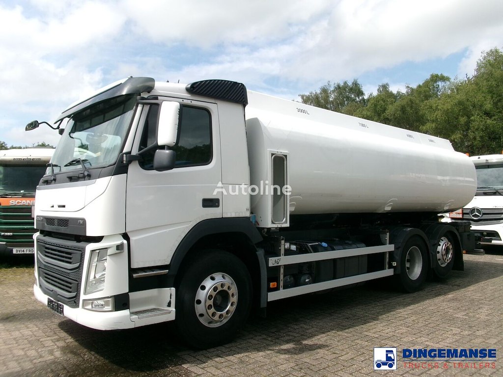 Volvo FM 380 6X2 fuel tank 20.6 m3 / 4 comp autocisterna za gorivo