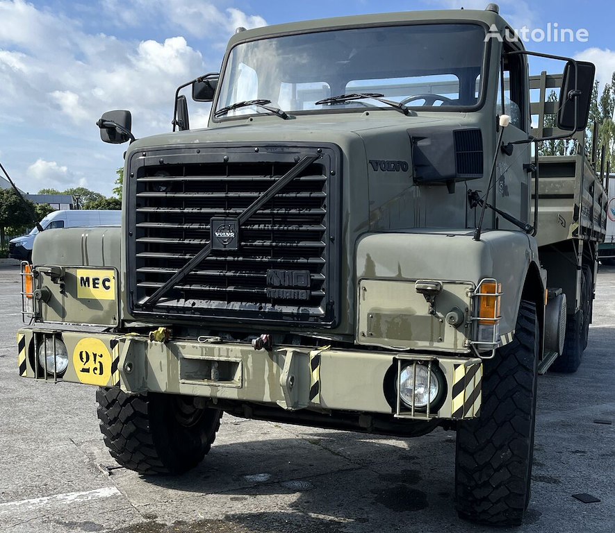 Volvo F10 vojni kamion