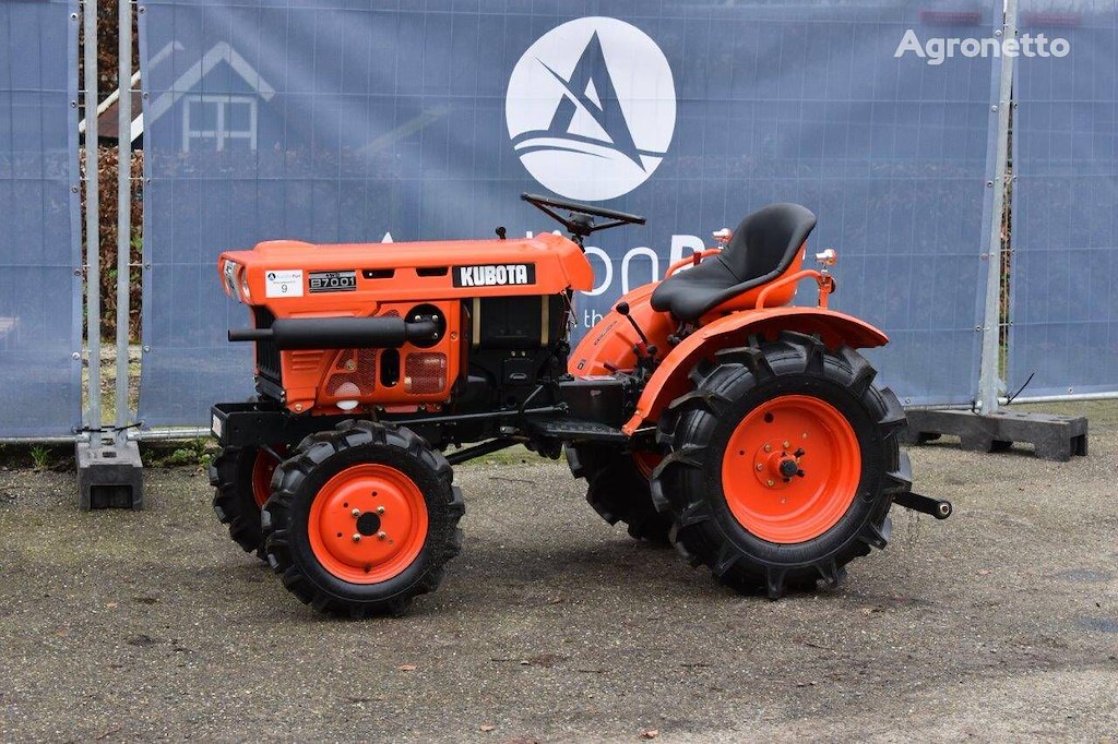 Prodaje se Kubota B7001 traktor točkaš na aukciji