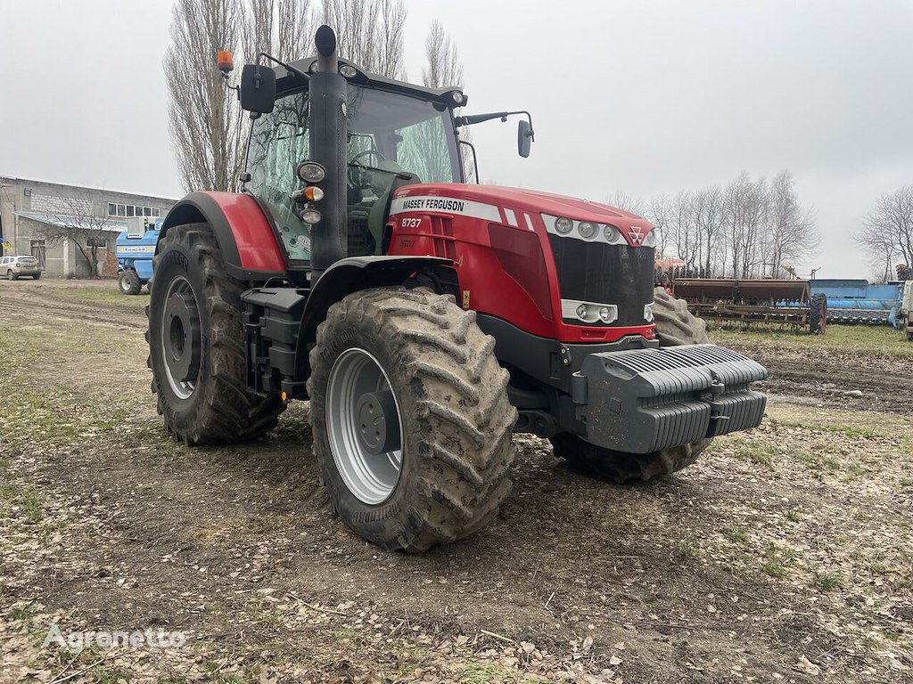 Massey Ferguson 8737 traktor točkaš