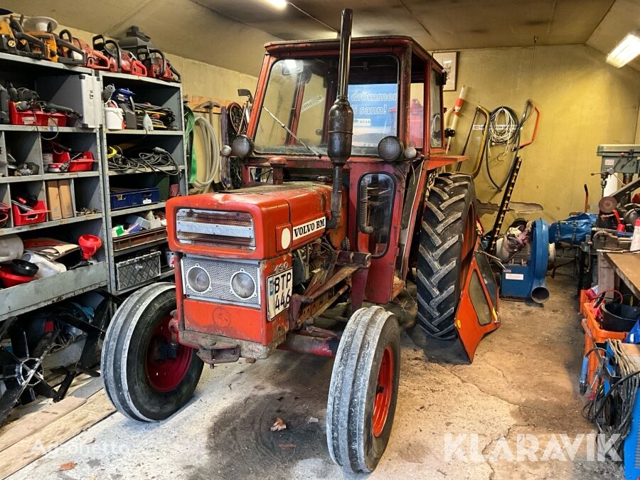 Prodaje se Volvo 430 traktor točkaš na aukciji