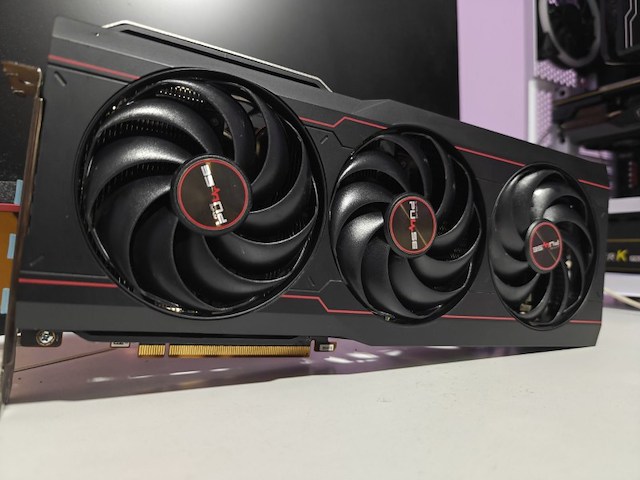 Sapphire PULSE RX 6800 16gb DDR6 - top