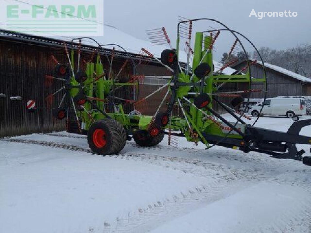 Claas liner 4800 business prevrtač sena