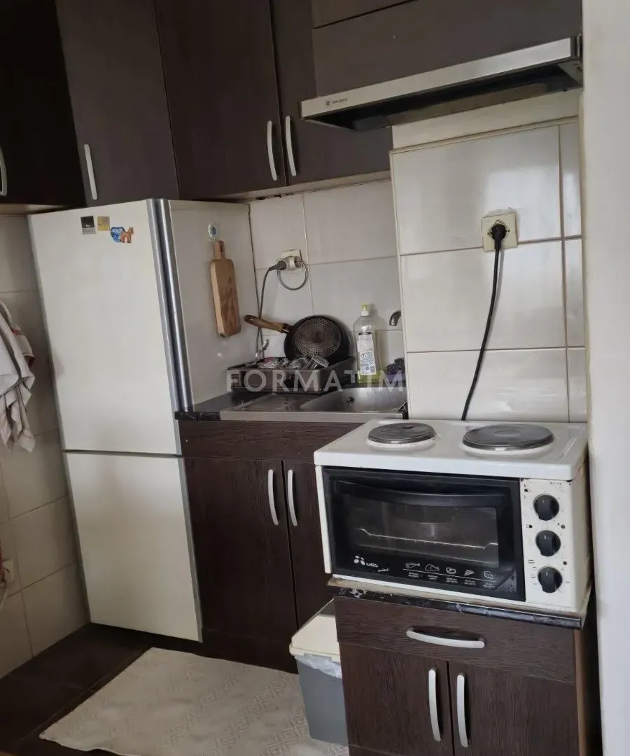 Izdavanje, jednosoban stan, 32m2, Medaković, Beograd