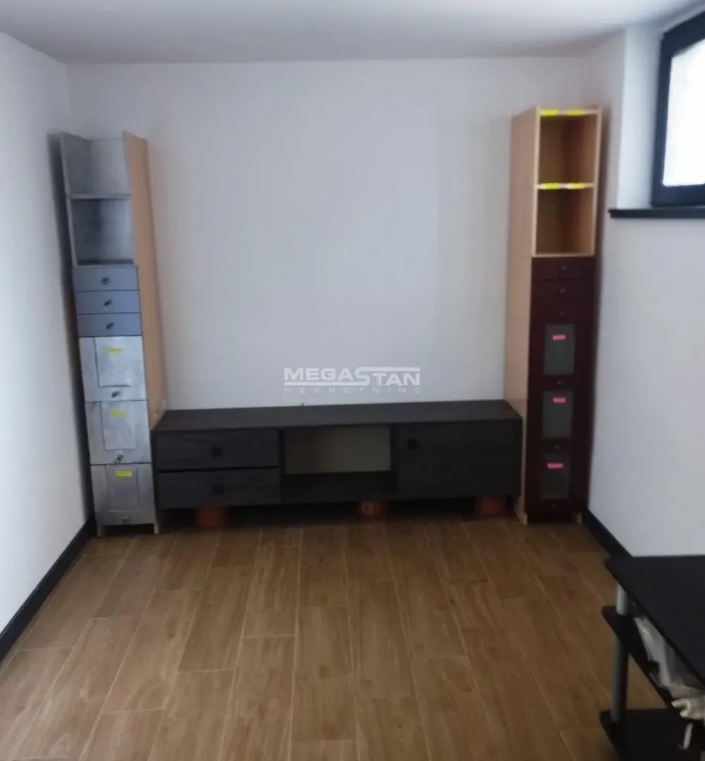 Izdavanje, dvosoban stan, 60m2, Centar, Pančevo