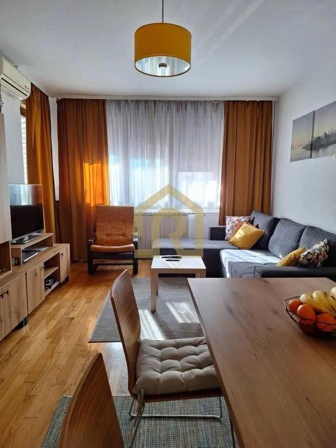 Izdavanje, dvosoban stan, 50m2, Vukov Spomenik, Zvezdara, Beograd