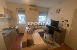 Novi Sad, Bulevar Evrope, Bulevar Evrope , 1.5, 30m2, 300EUR