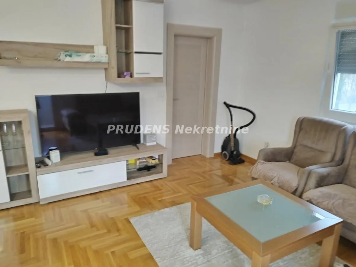 Prodaja, trosoban stan, 57m2, Ledine, Beograd