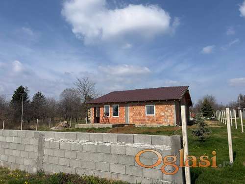 HITNO POVOLJNO Prodaja kuce-BANSTOL Fruska gora