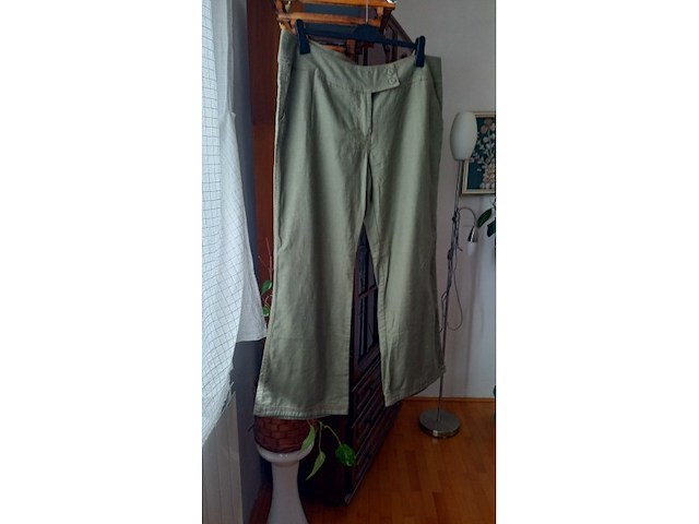 Nove lanpamuk pantalone vel.48/50..top model