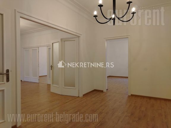 #48394, Izdavanje, P.P., KNEZ MIHAILOVA, 3000 EUR