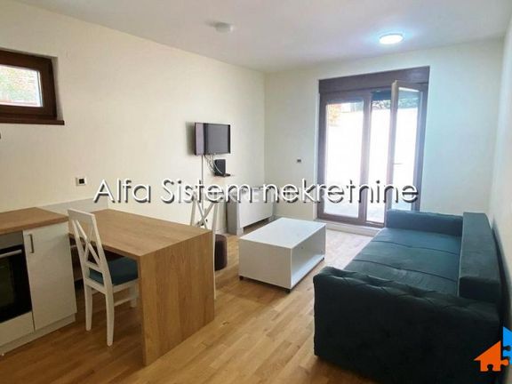 Voždovac, Lekino brdo, 2.0 stan, 50m2, 650 EUR, ID 47443