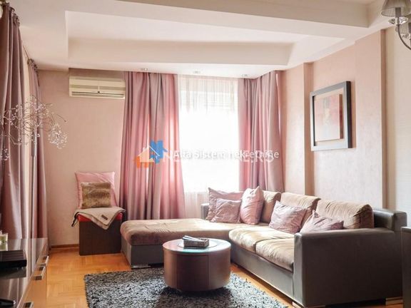 Vračar, Gospodara Vučića, 1.5 stan, 44m2, 700 EUR, ID 51244