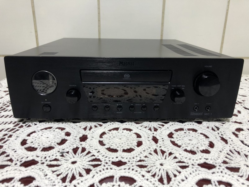 Magnat MC 1 SACD CD Receiver