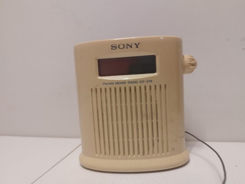 SONY radio fm/am sat uređaj