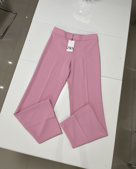 Zara pantalone NOVOOO!