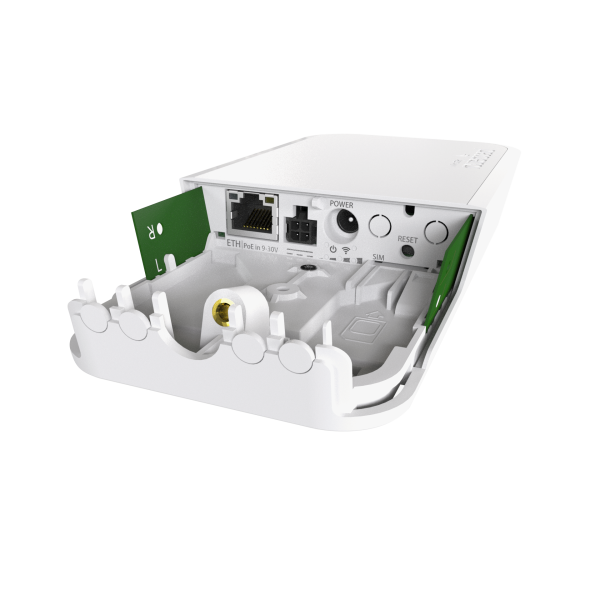 MikroTik wAP R RBWAPR-2ND board with case