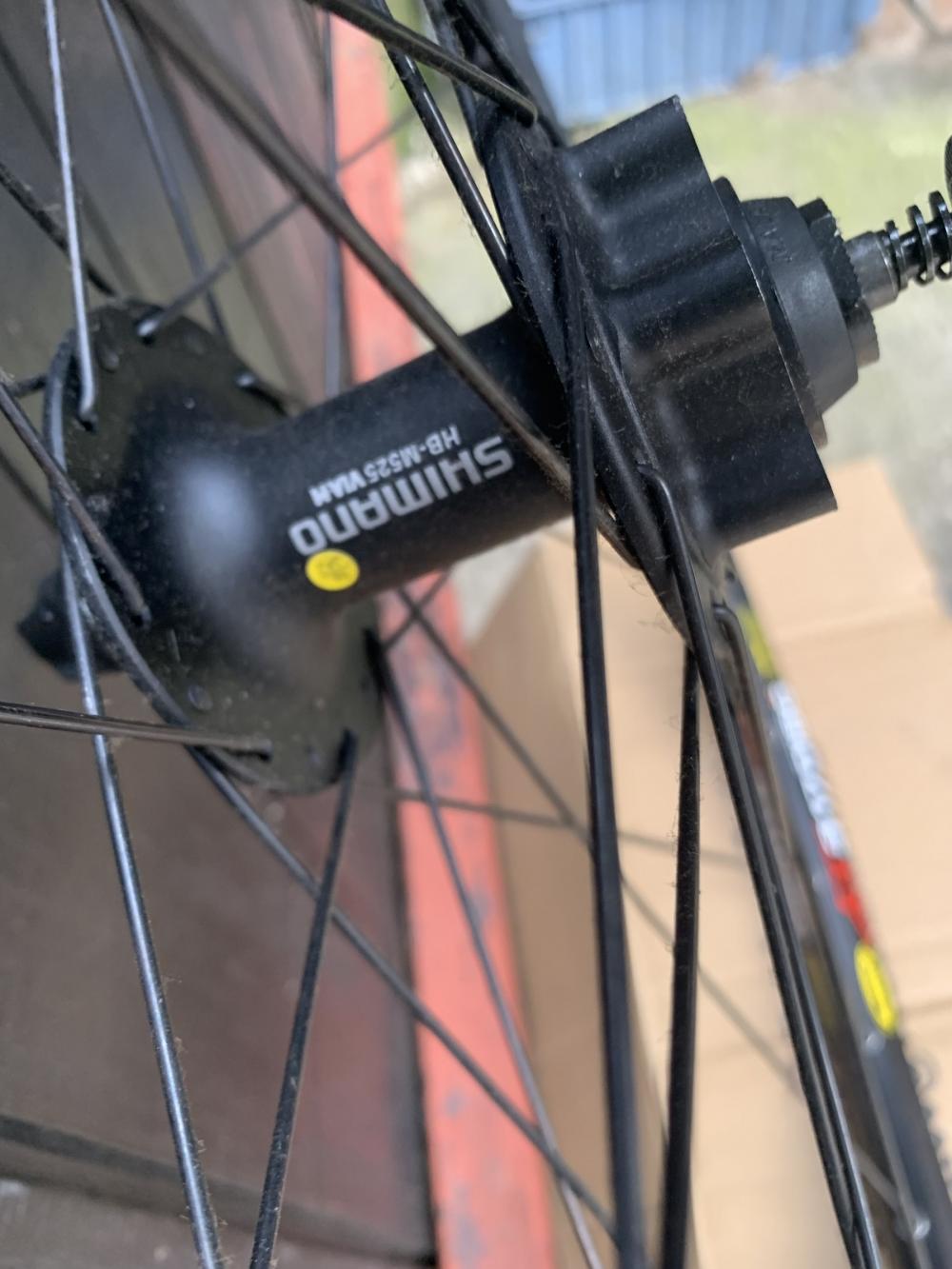 Prednji tocak 26 za disk mavic shimano nov