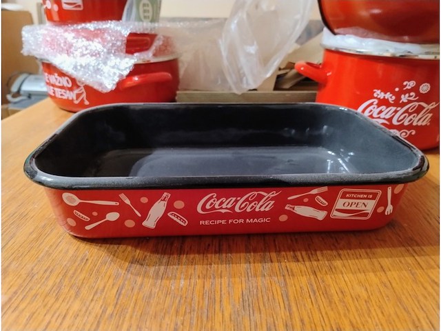 COCA-COLA  TEPSIJA ĐUVEČARA-METALAC