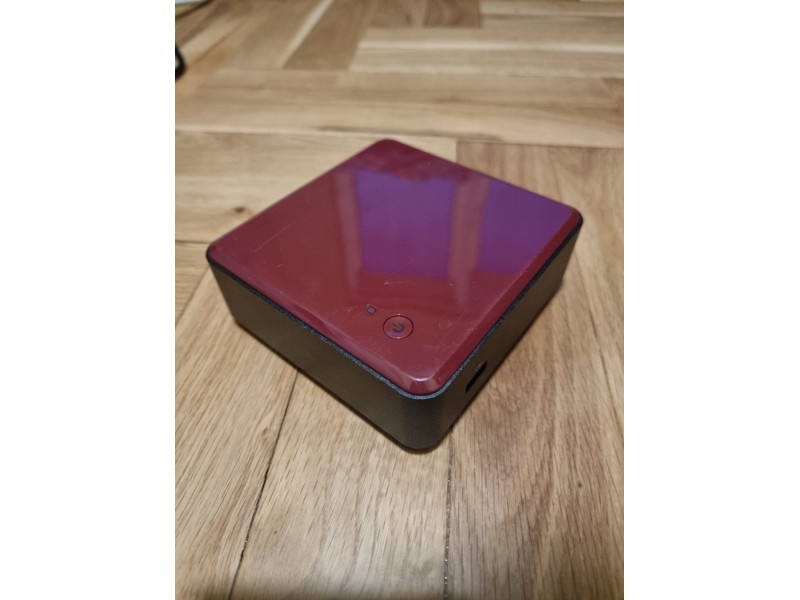 Mini pc - Intel NUC DC3217BY