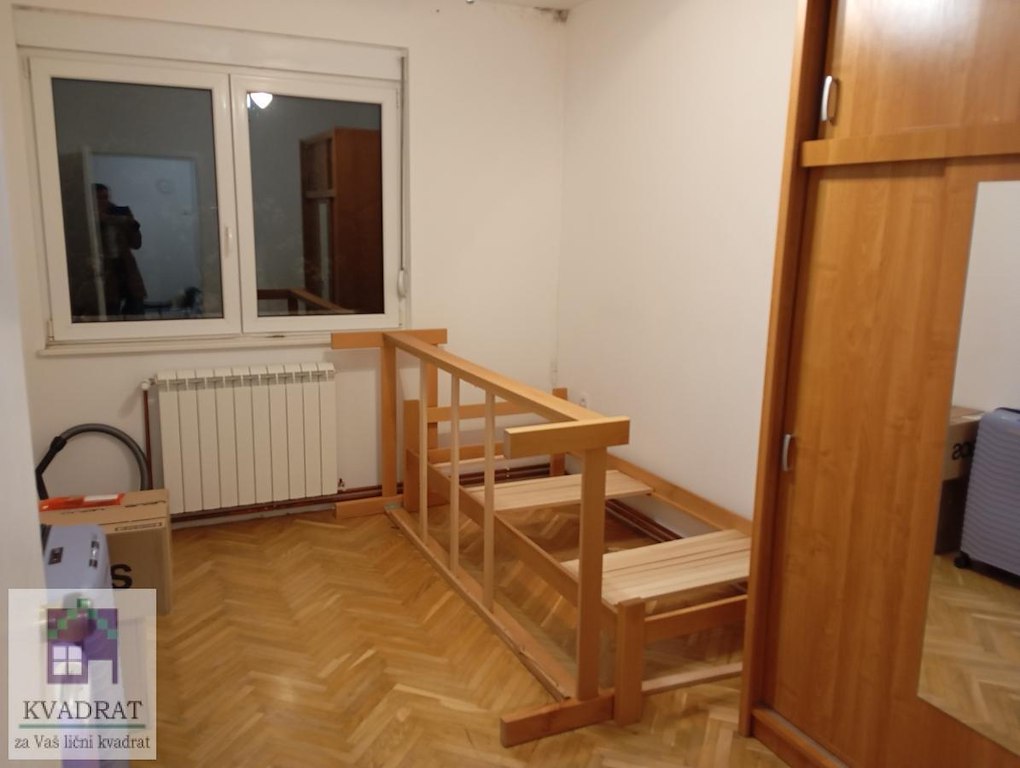 Stan u kući 86 m², 2, 5 ara , Sremčica, Čukarica