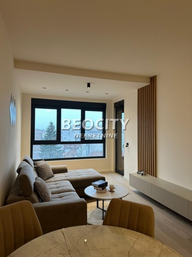 Voždovac, Lekino brdo, Banjalučka, 3. 0, 90m2, 1300EUR