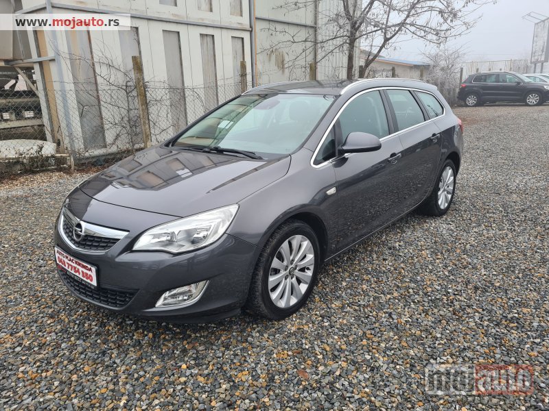 Opel Astra 1.4 cosmo