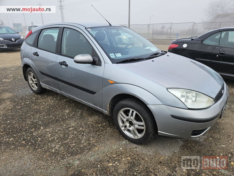 Ford Focus 1.4 benzin