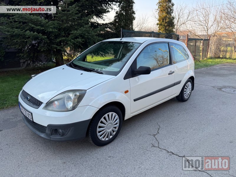 Ford Fiesta 1,3b 51Kw Odlicna