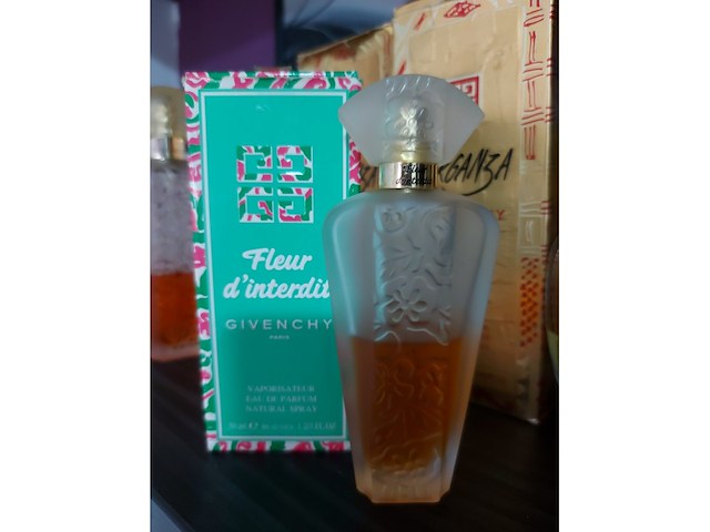 Fleur d`Interdit Givenchy