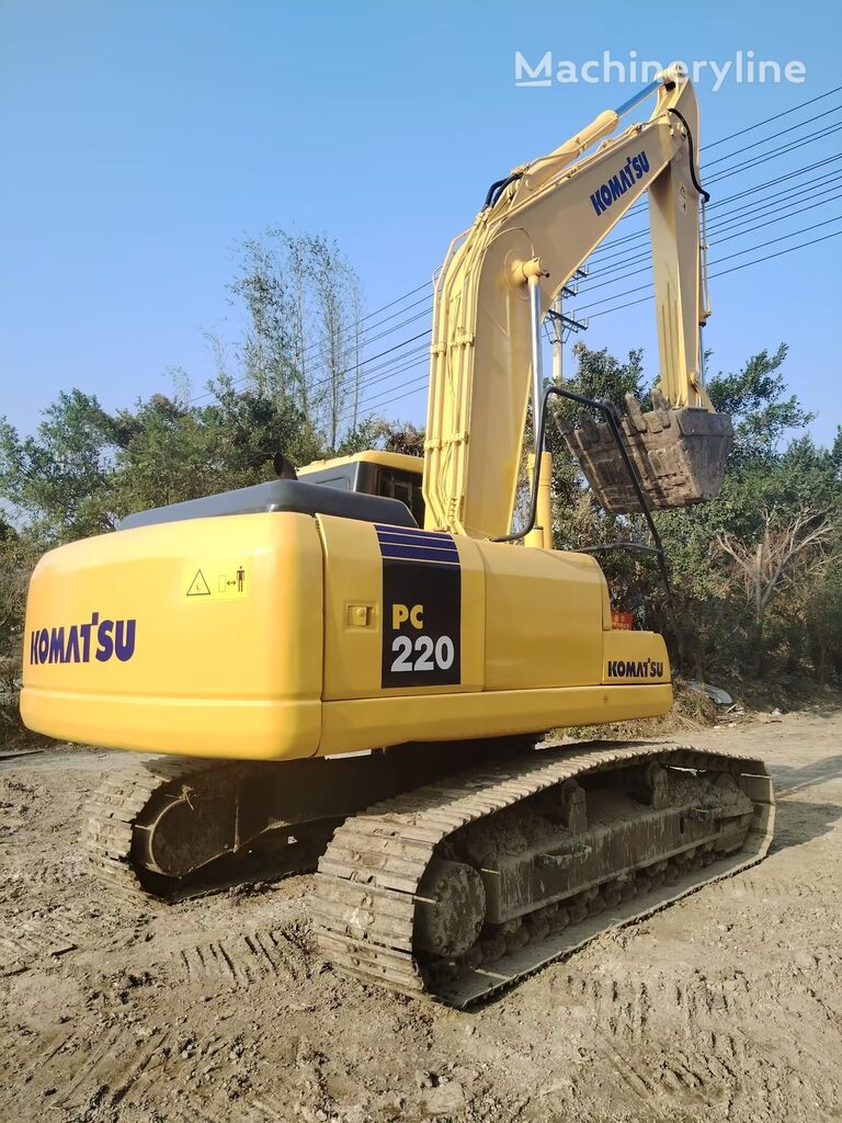 Komatsu PC220-7 bager guseničar