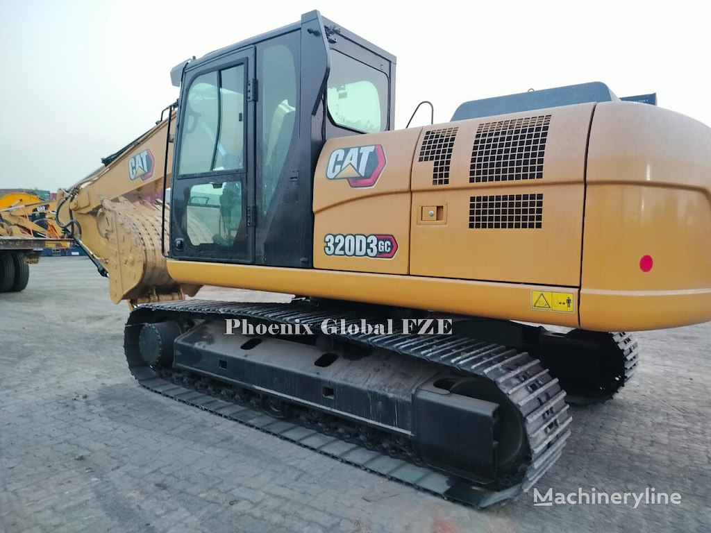 Novi Caterpillar 320D3 GC bager guseničar