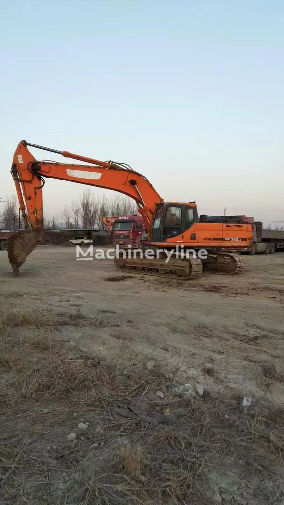 Doosan DX380 bager guseničar