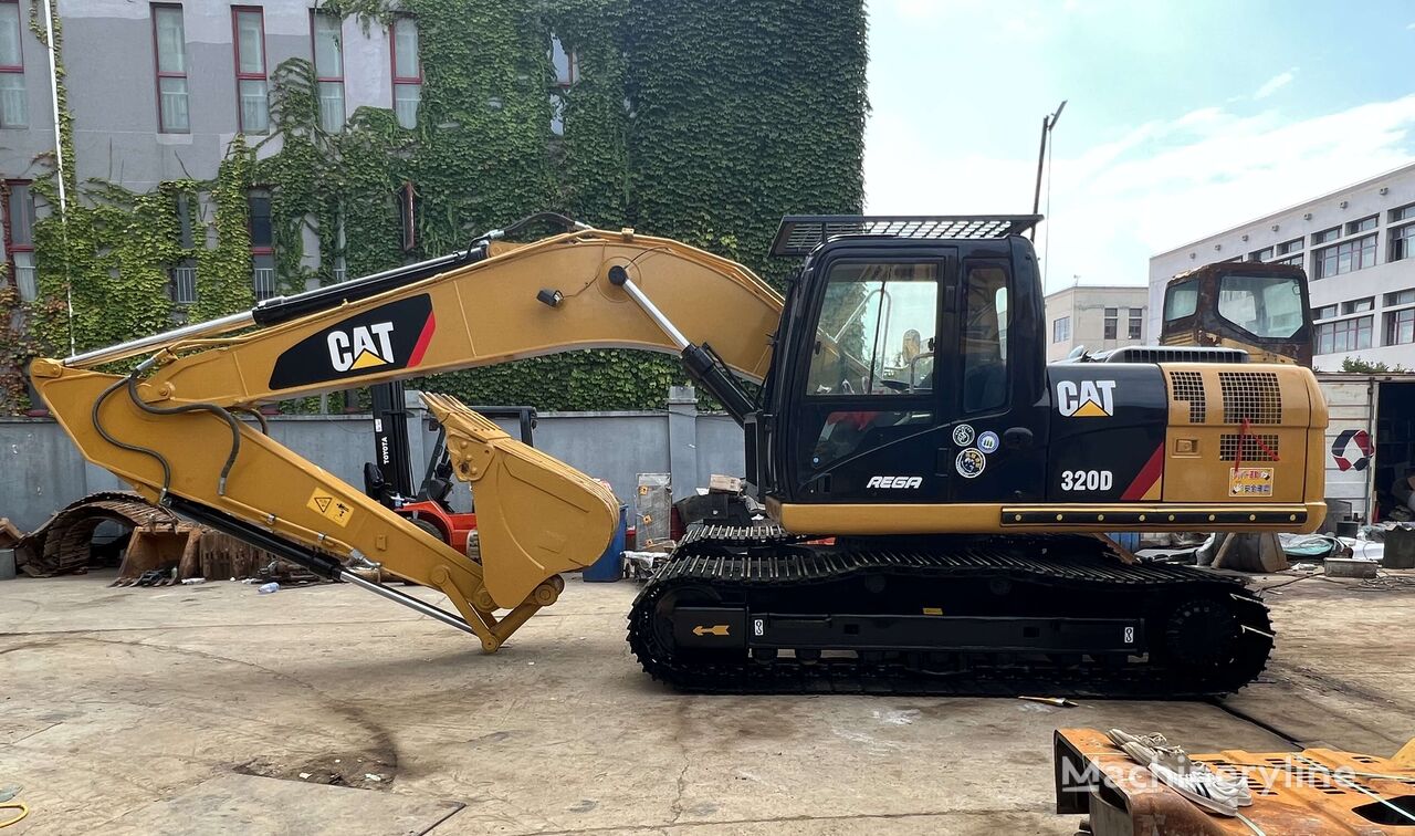 Caterpillar 320D bager guseničar