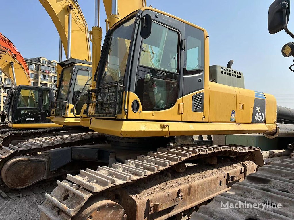 Komatsu PC450-8 bager guseničar